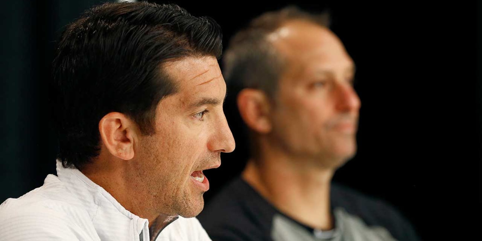 D-backs' Greinke would welcome Martinez back