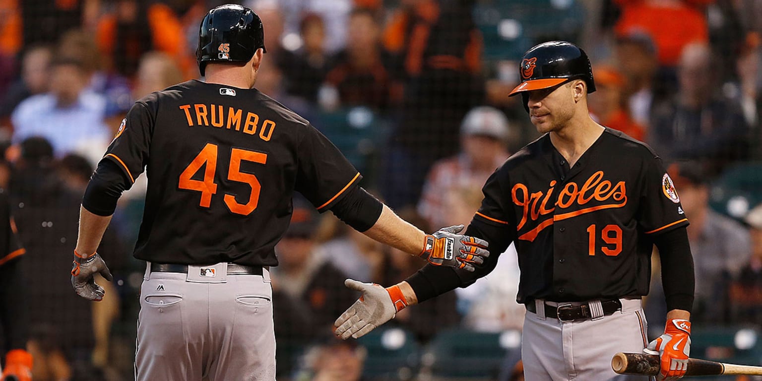 Mark Trumbo homers as Orioles beat Giants
