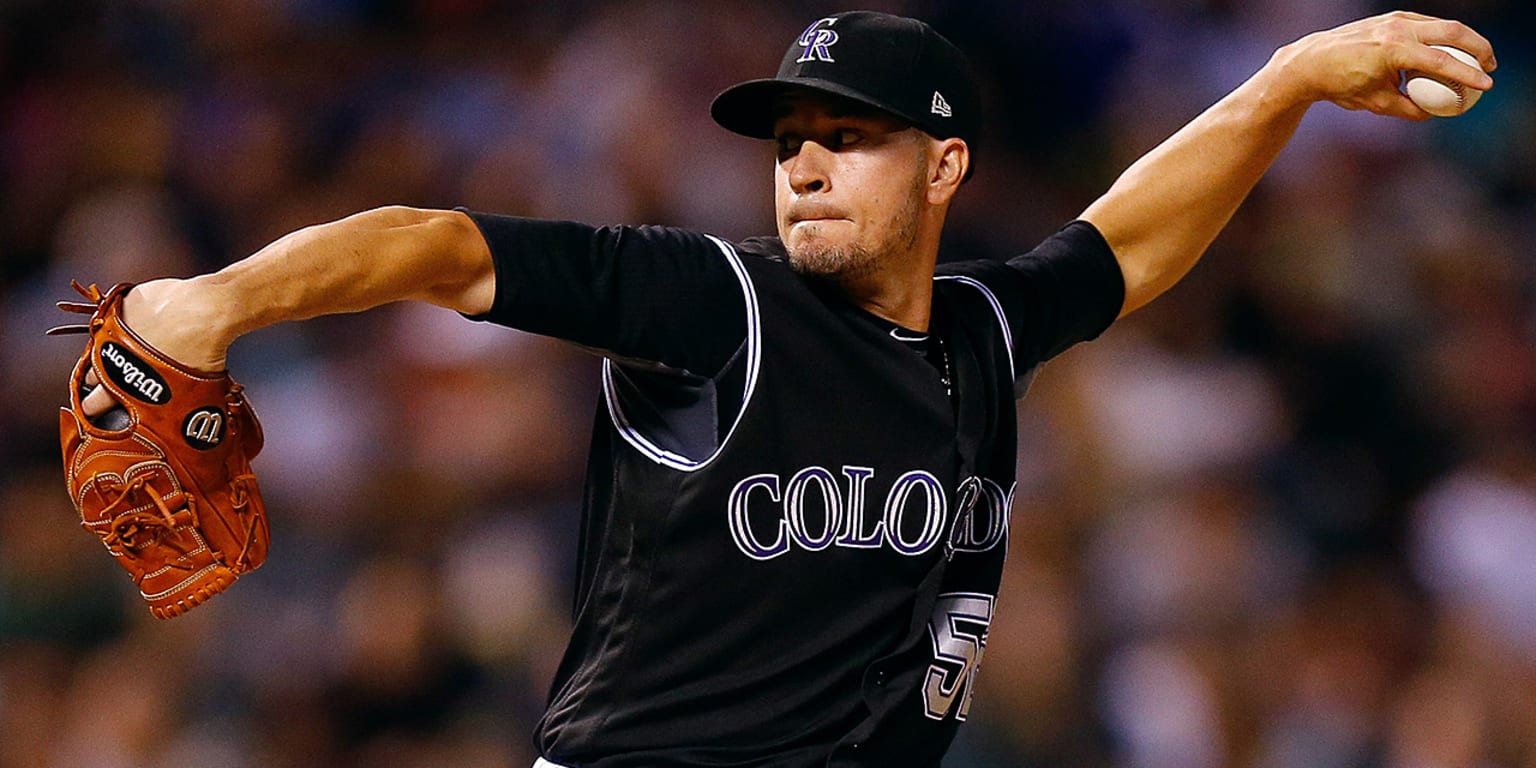Rockies' Chris Rusin versatile part of bullpen