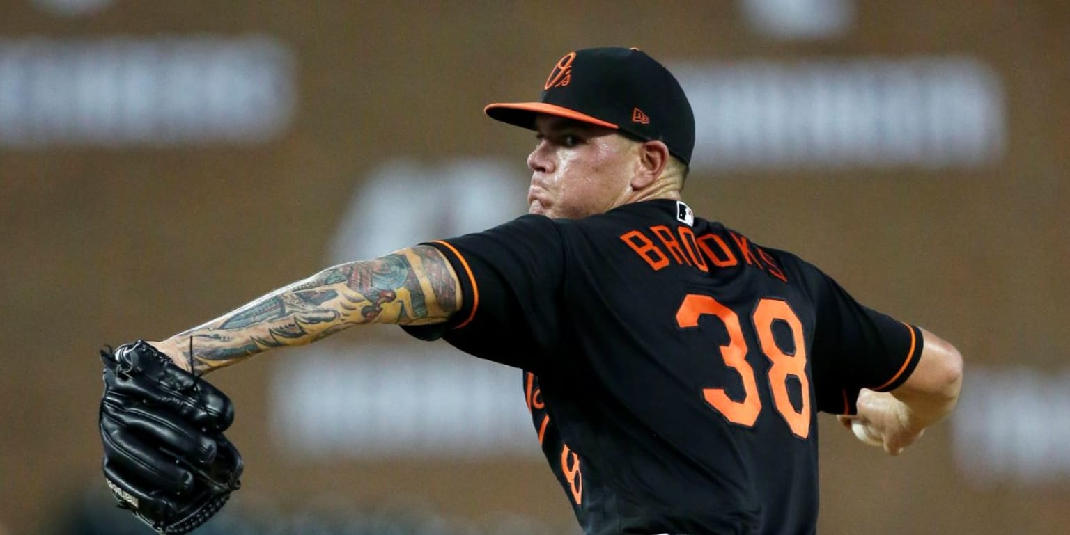 Aaron Brooks delivers in win vs Tigers