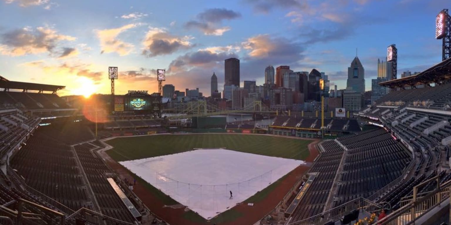 MLB regular season opens with three games