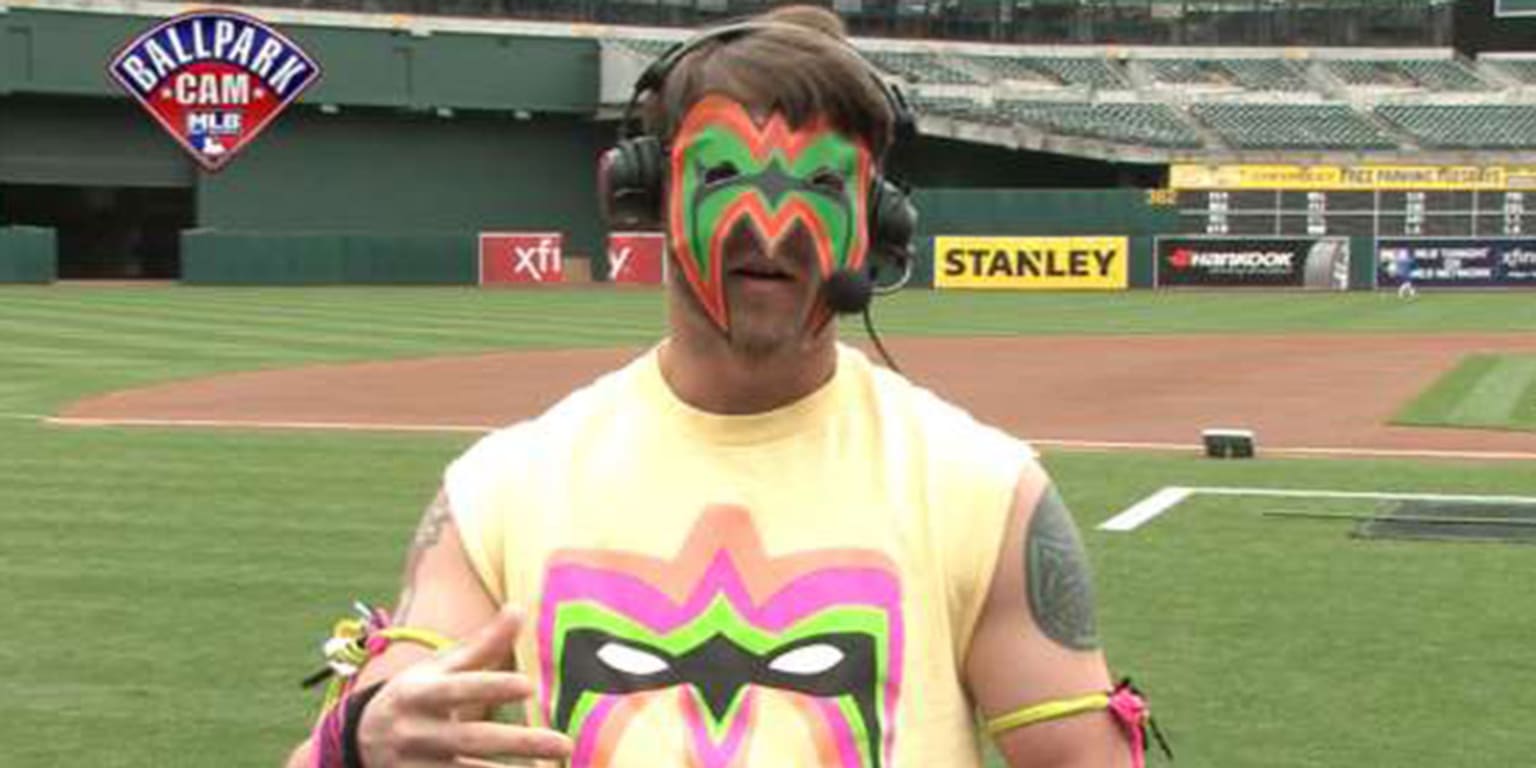 A's Josh Reddick a fan of WWE