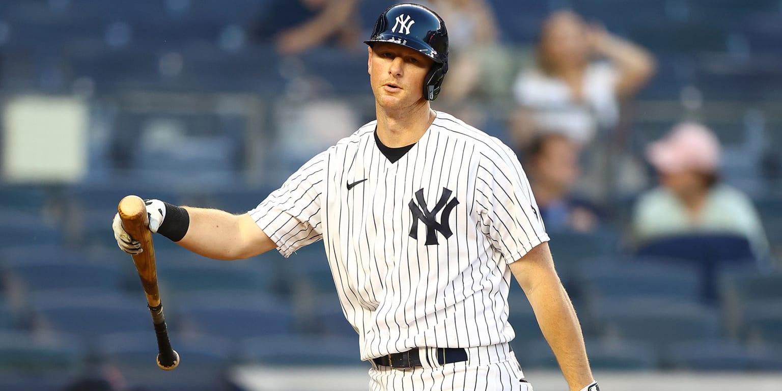 Yankees' offense struggles in opener vs. Red Sox