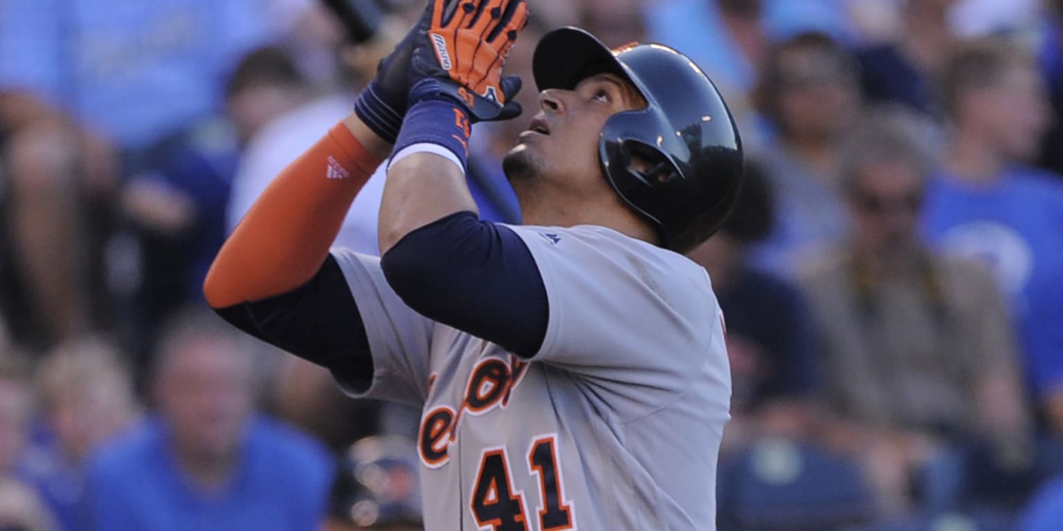 Victor Martinez hits 3 homers in Tigers' win