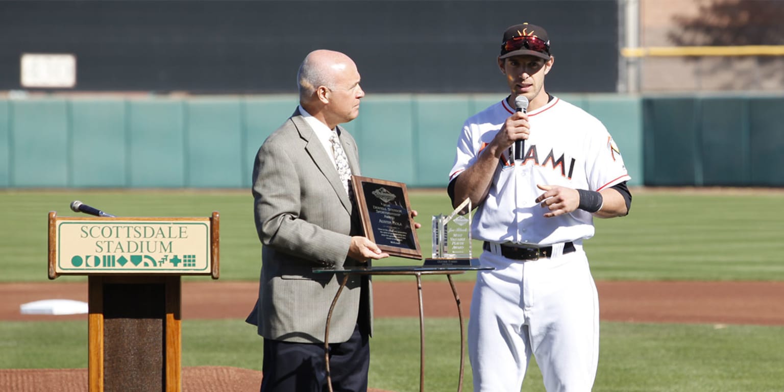 Marlins Austin Nola wins Dernell Stenson Award