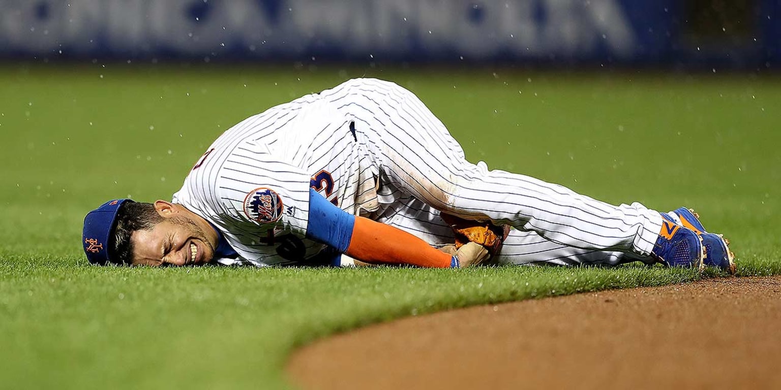 Mets' Asdrubal Cabrera hurts thumb on dive