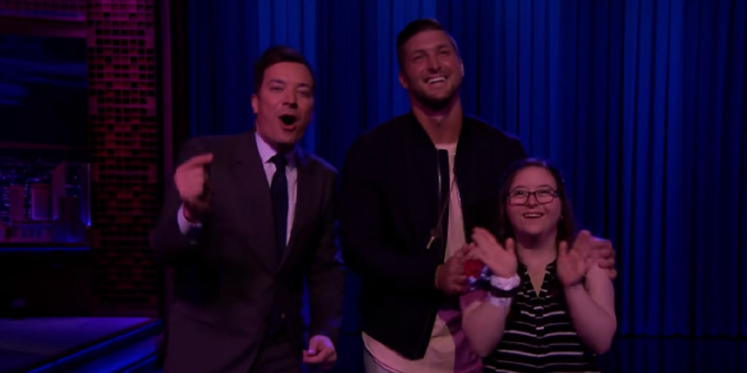 Tim Tebow made a fan's dreams come true with a surprise prom dance on ...