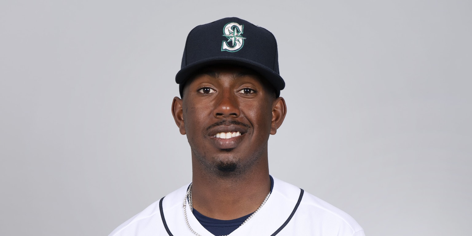 Justin Dunn, Nick Margevicius make spring debuts