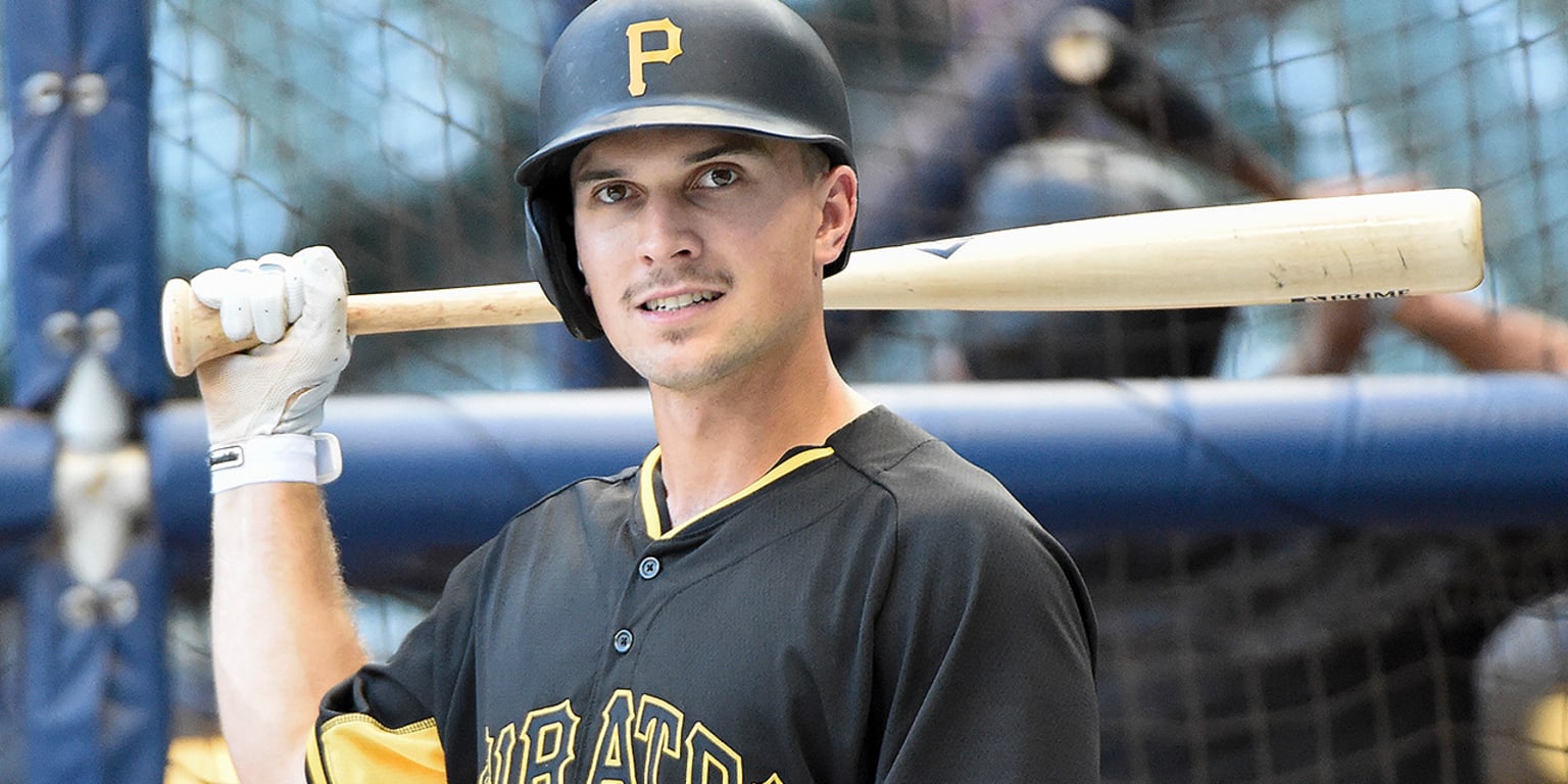 Pirates eye replacement for Sean Rodriguez