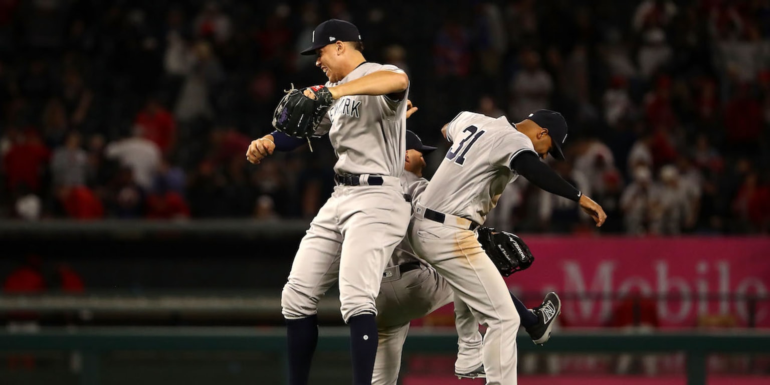 Relive the most important plays of the Yankees' roller-coaster 16-2 run ...