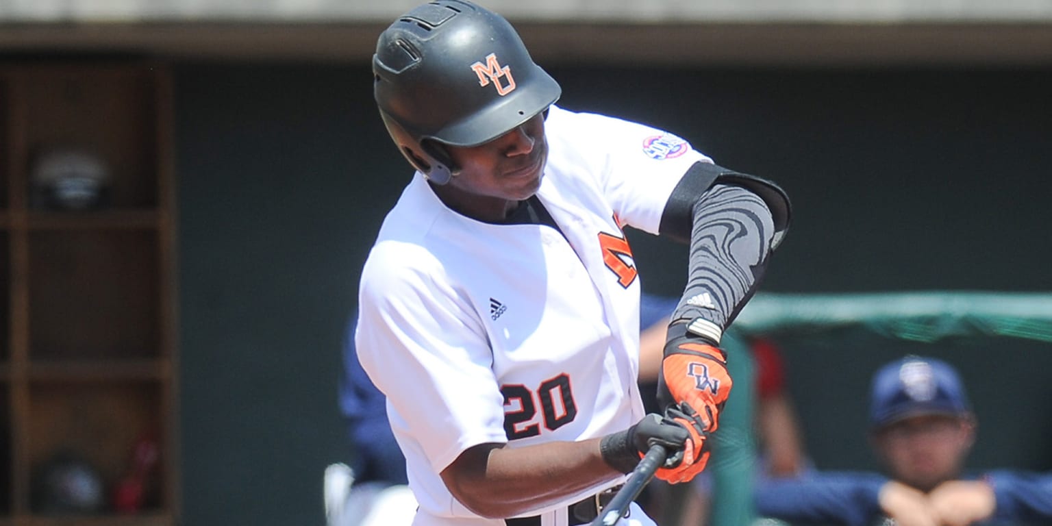 Kyle Lewis at No. 1 in latest MLB mock Draft