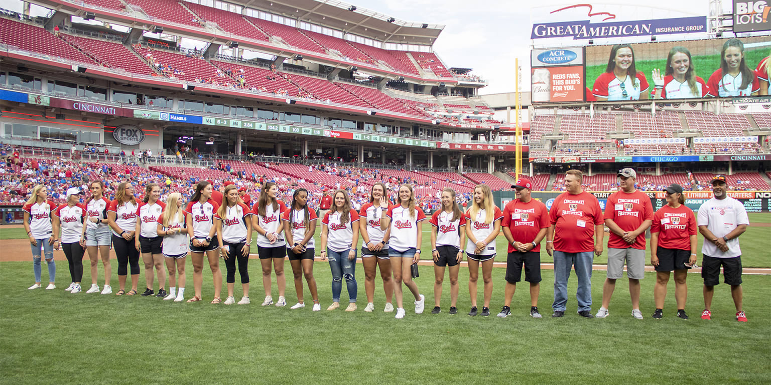 Cincinnati RBI softball team at RBI World Series