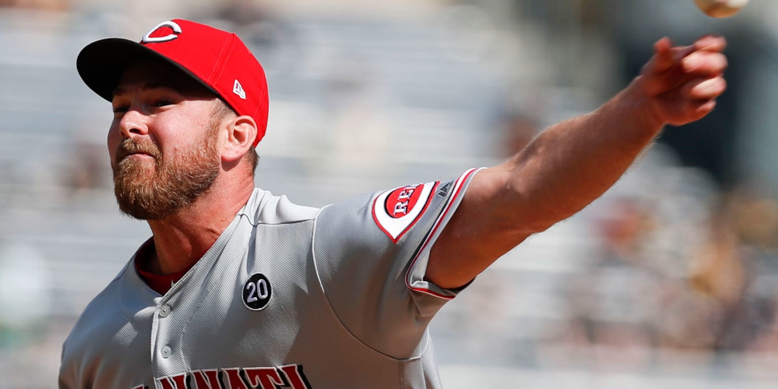 Zack Duke leaning on experience with Reds