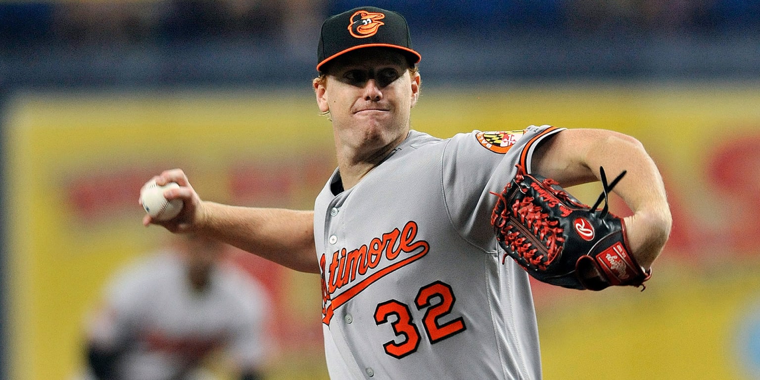 Tom Eshelman solid in Major League debut