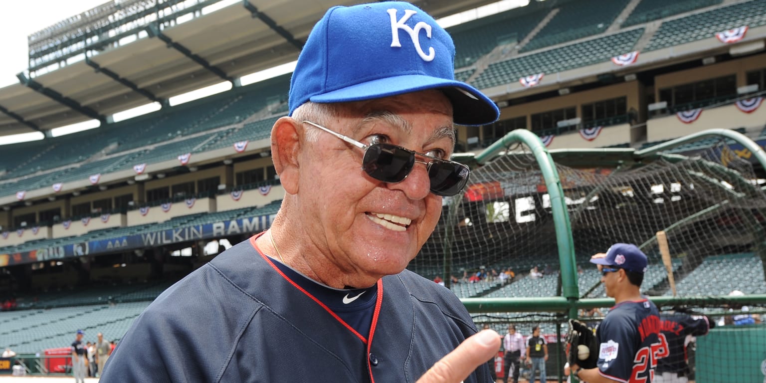 Octavio "Cookie" Rojas sigue vinculado a los Reales de Kansas City y al ...