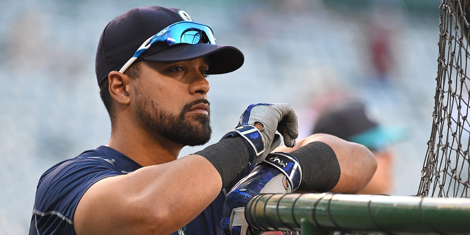 Dodgers officially sign OF Franklin Gutierrez