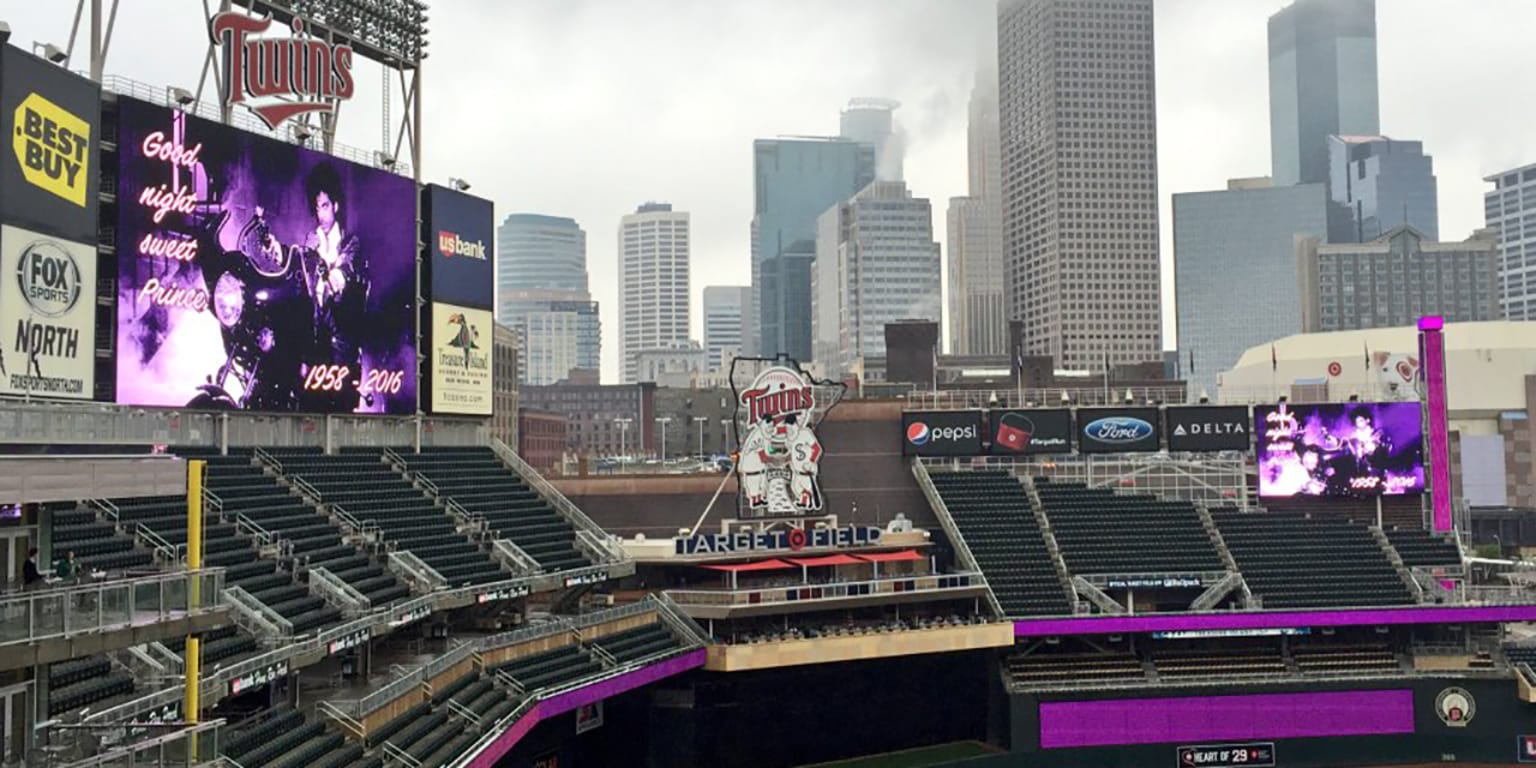The Twins honored hometown legend Prince by turning Target Field purple ...
