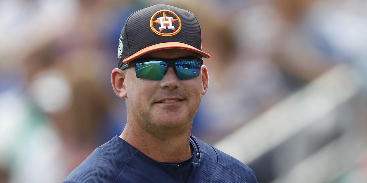 Loaded Astros have few open roster spots