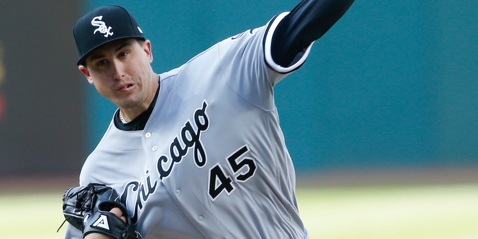 Derek Holland again pitches well in Cleveland