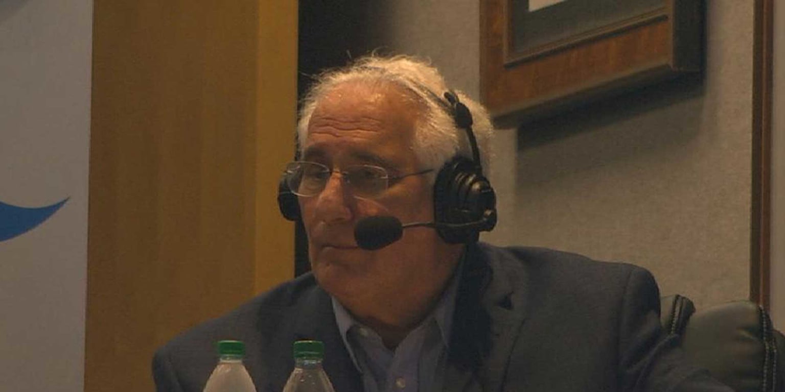 Ted Leitner returns to Padres' broadcast booth