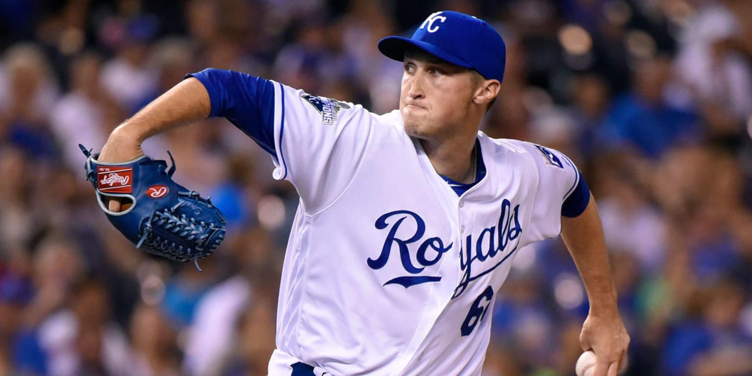 Matt Strahm fitting in with Royals' bullpen