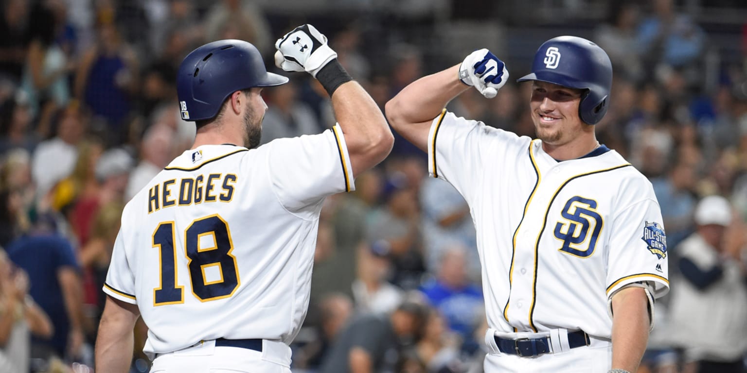 Padres pegan más fuerte para imponerse a Dodgers