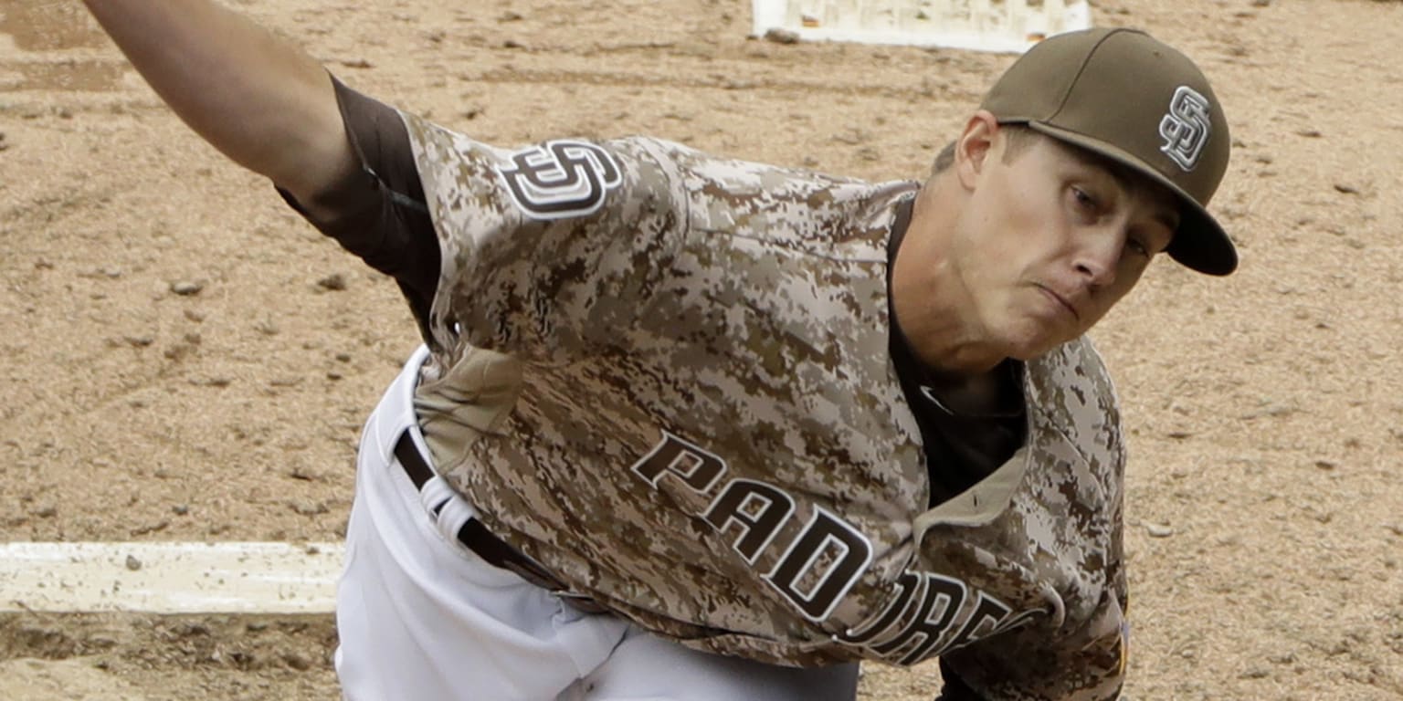 Padres' Phil Maton promoted from Triple-A