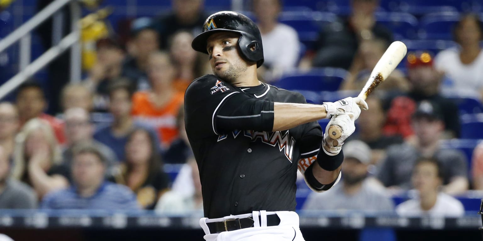 Prado produjo la única amenaza de los Marlins en revés ante los Piratas