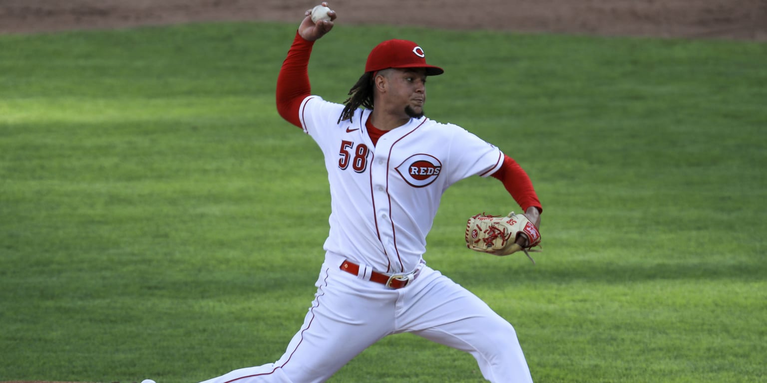 Reds fall to Tigers off ninth-inning homer
