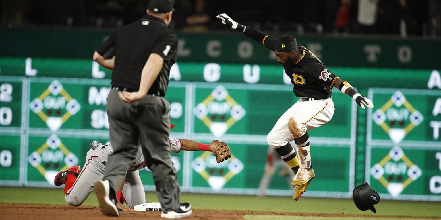 Josh Harrison homers, makes acrobatic play