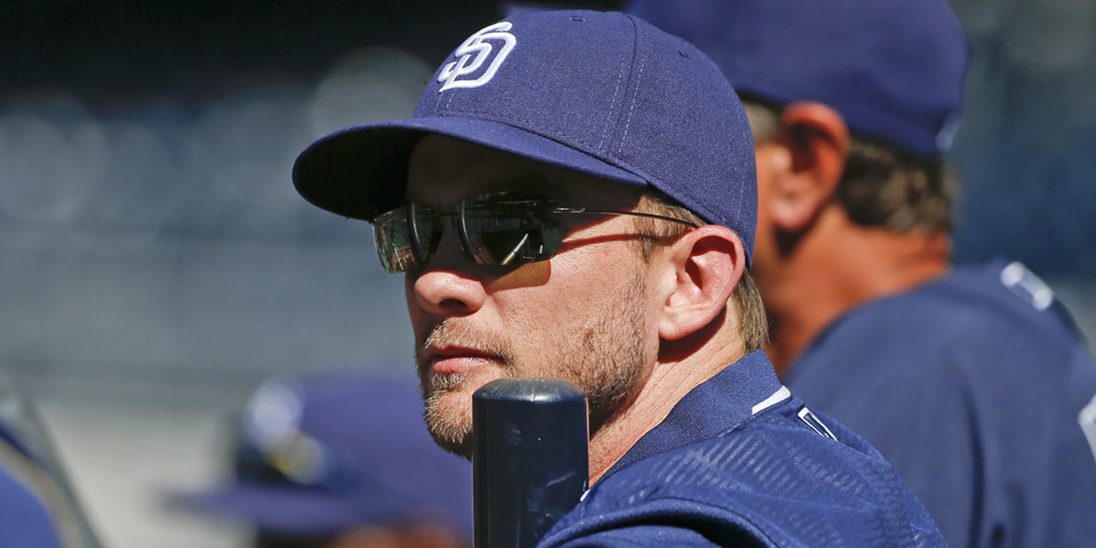 Padres seek momentum from first Petco win