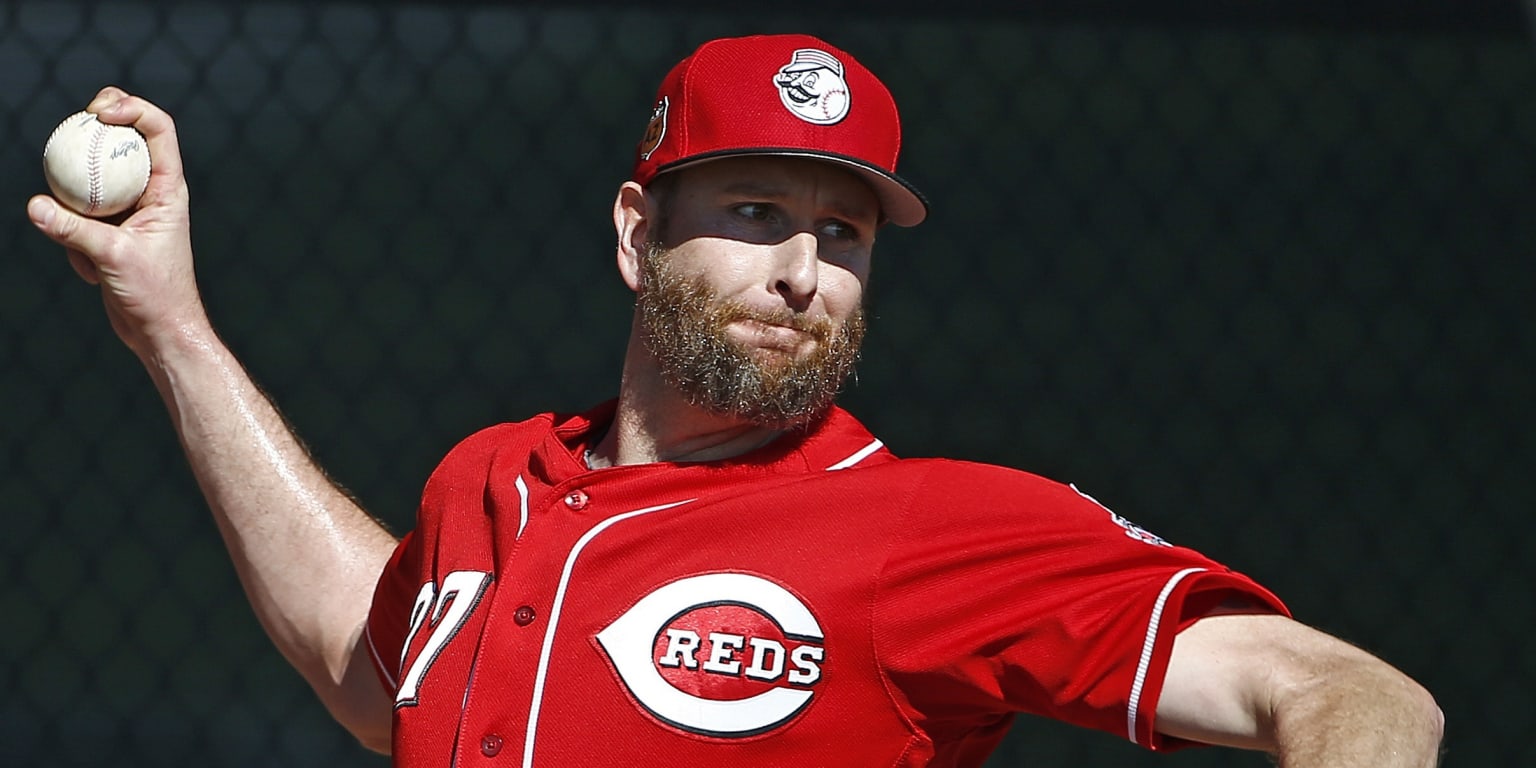 Reds give Scott Feldman Opening Day start