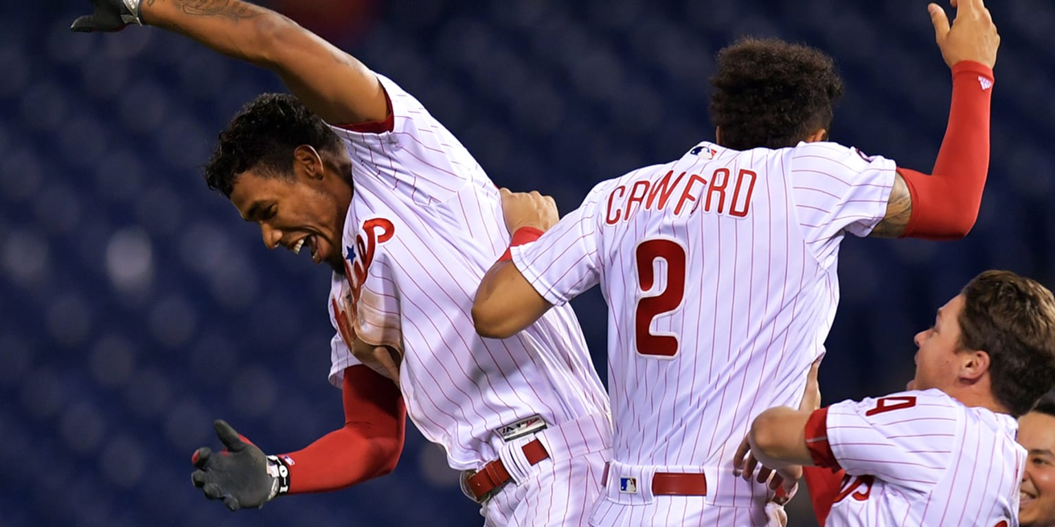Nick Williams hits game-winner in 15 innings