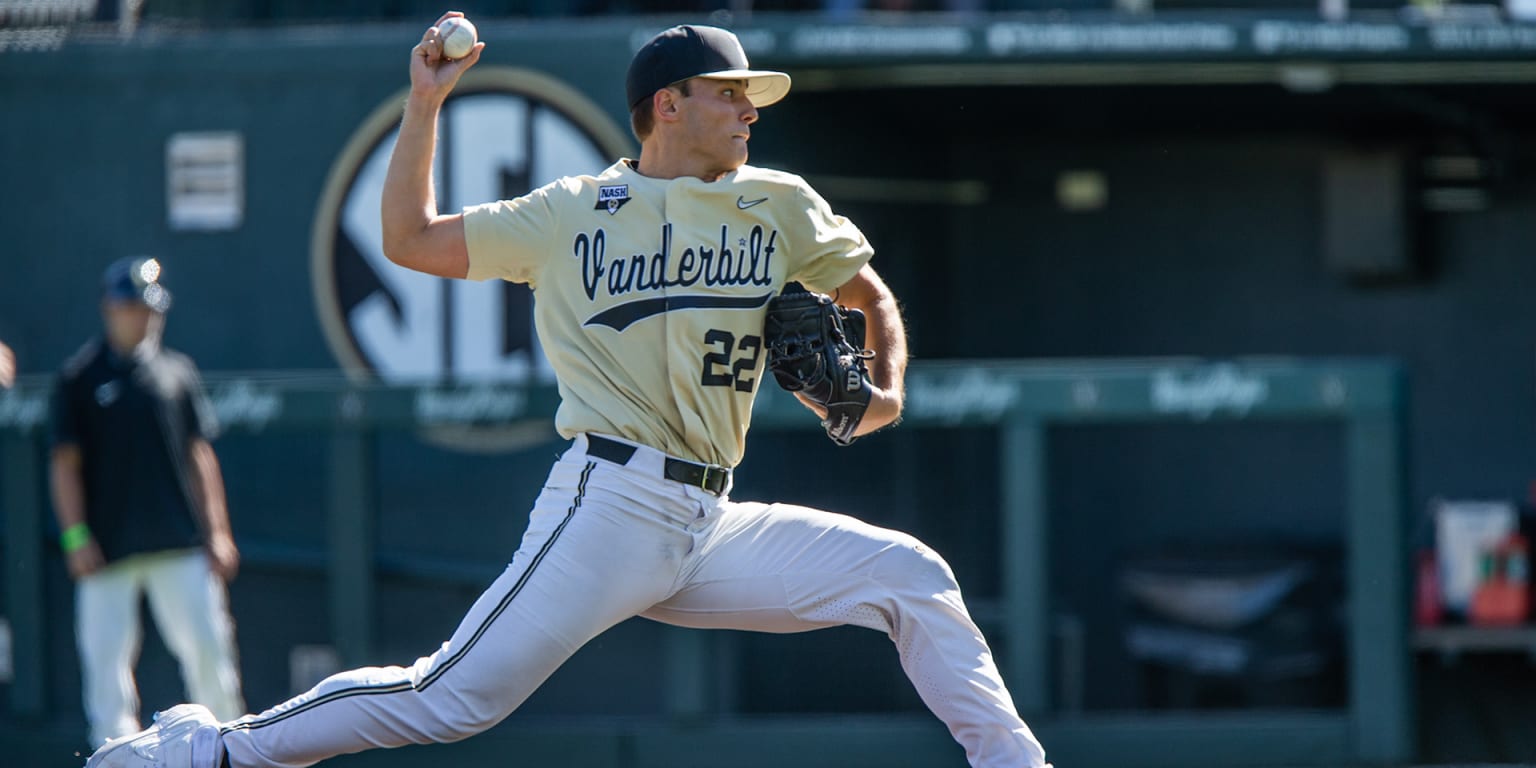 Jack Leiter signs deal with Rangers