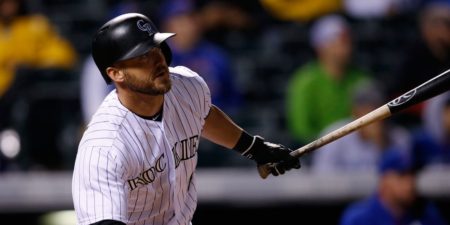 Ryan Raburn leaves game with foot contusion