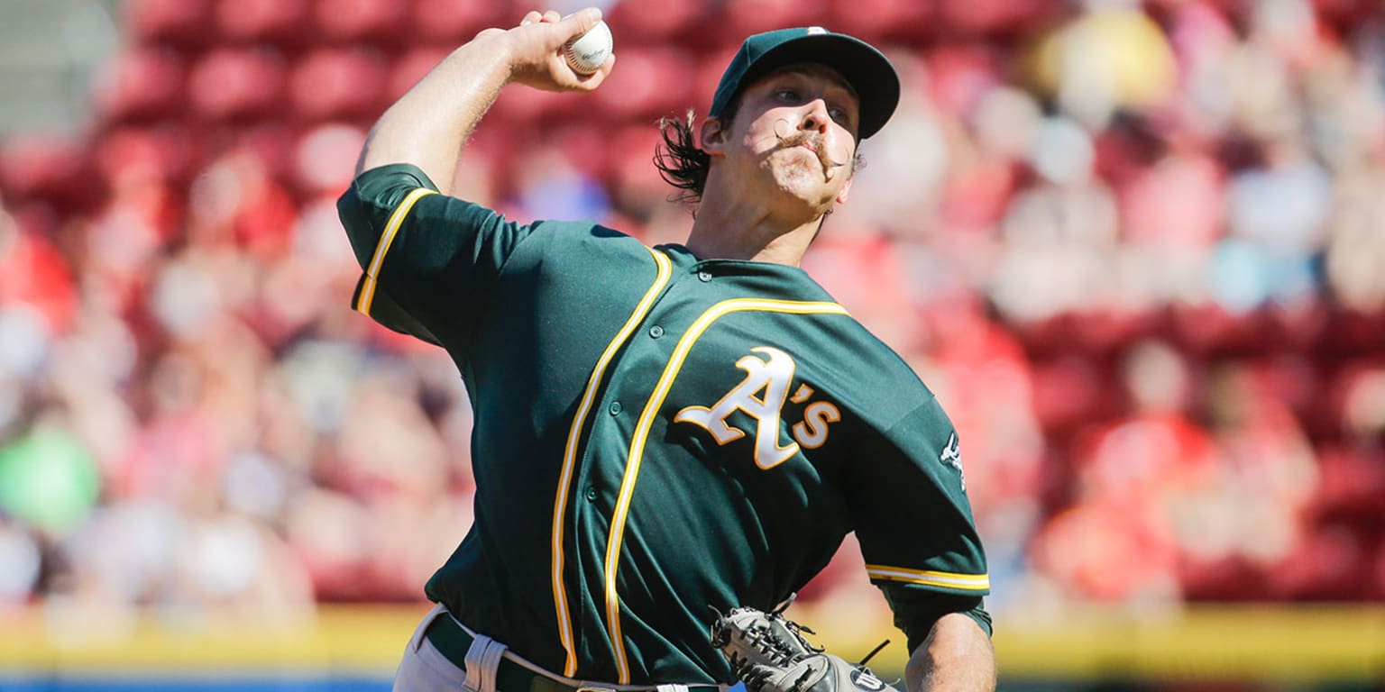 Daniel Mengden pitches well vs. Reds in debut