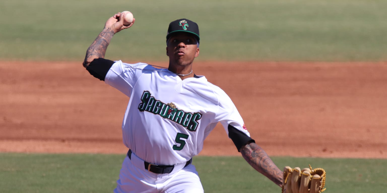 Marlins select Sterling Sharp in Rule 5 Draft