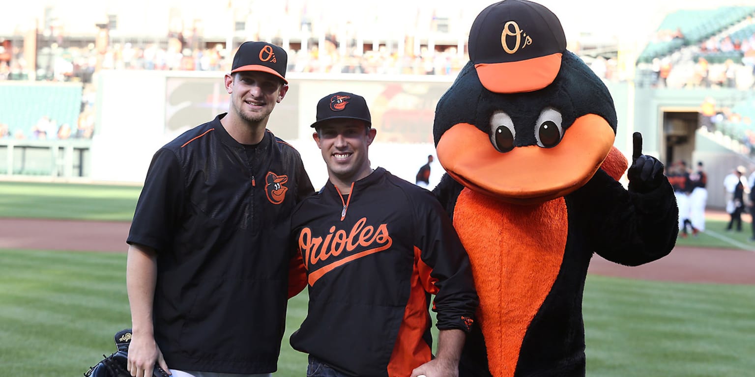 Ryan Powell's bat auctioned at Camden Yards