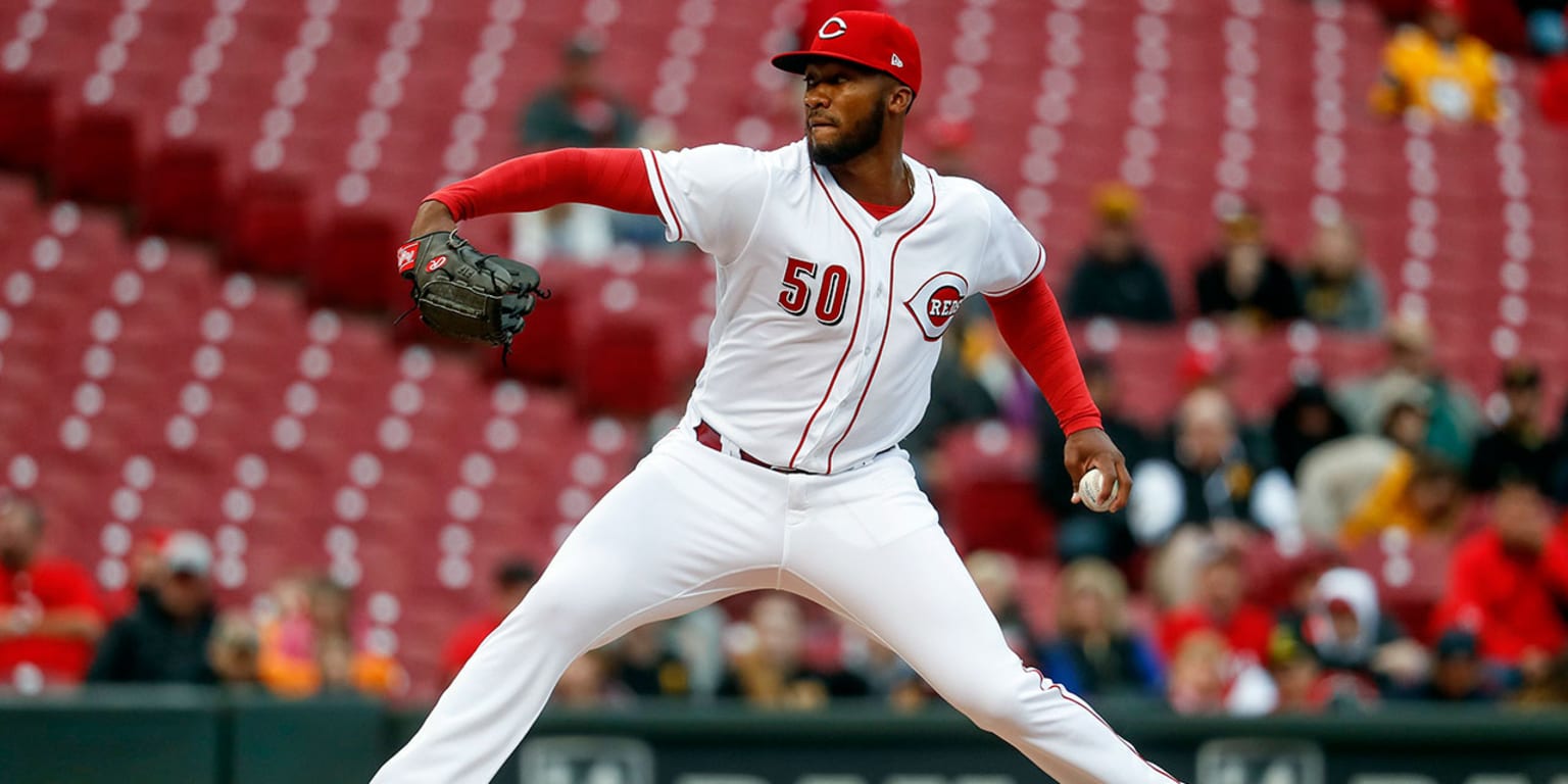 Amir Garrett bounces back with big start