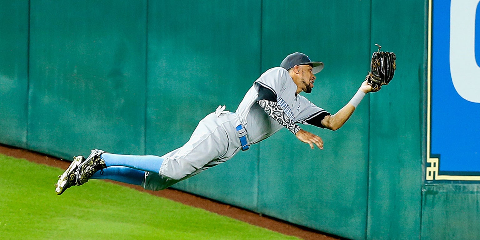 Billy Hamilton makes great catch in Houston