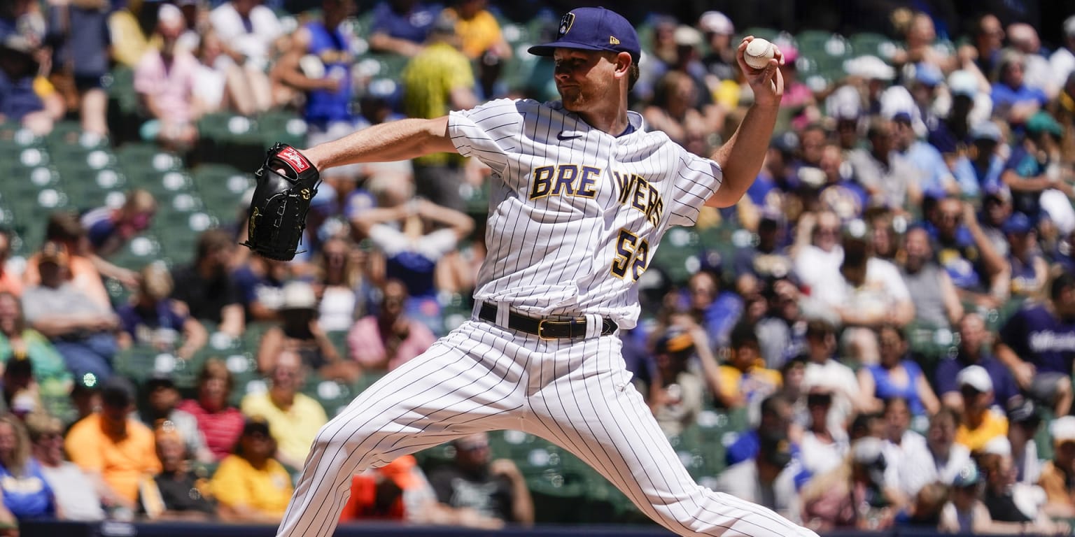 Eric Lauer strikes out 7, Andrew McCutchen homers vs. Bucs