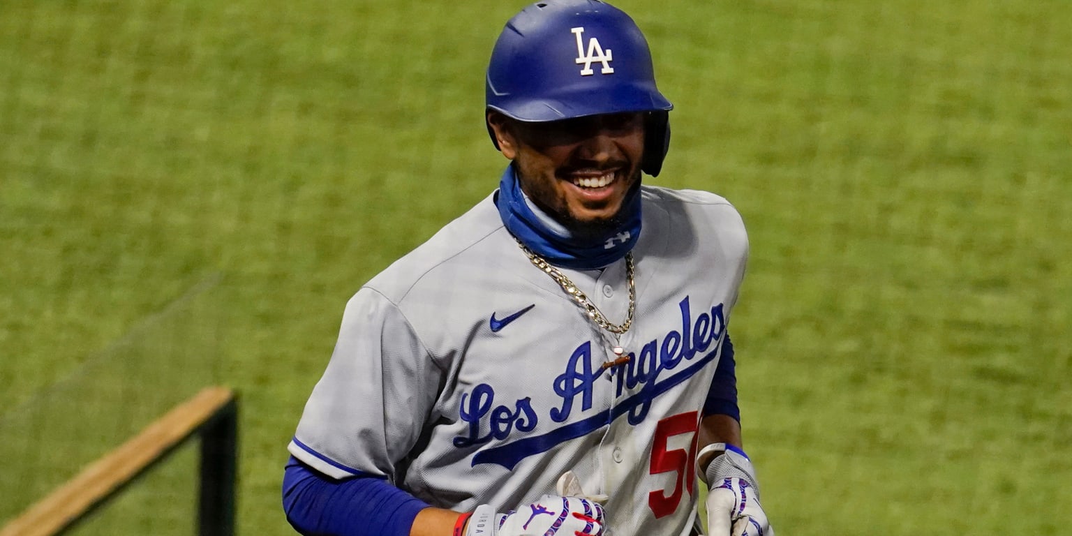 Mookie Betts, Max Muncy lead win over Angels