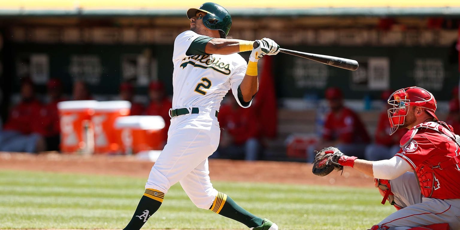 Khris Davis returns to Athletics' lineup