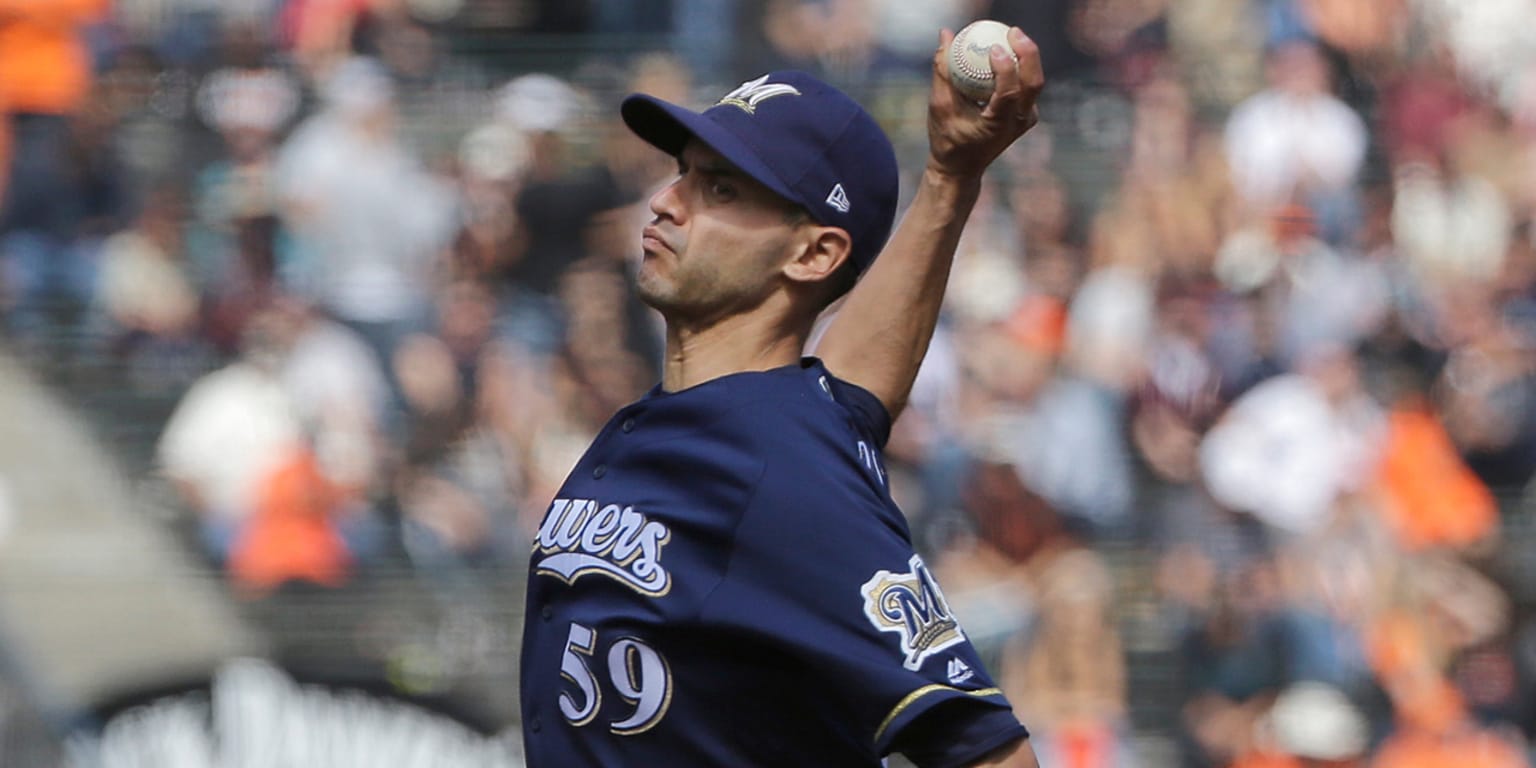 Brewers outright Carlos Torres, Quintin Berry