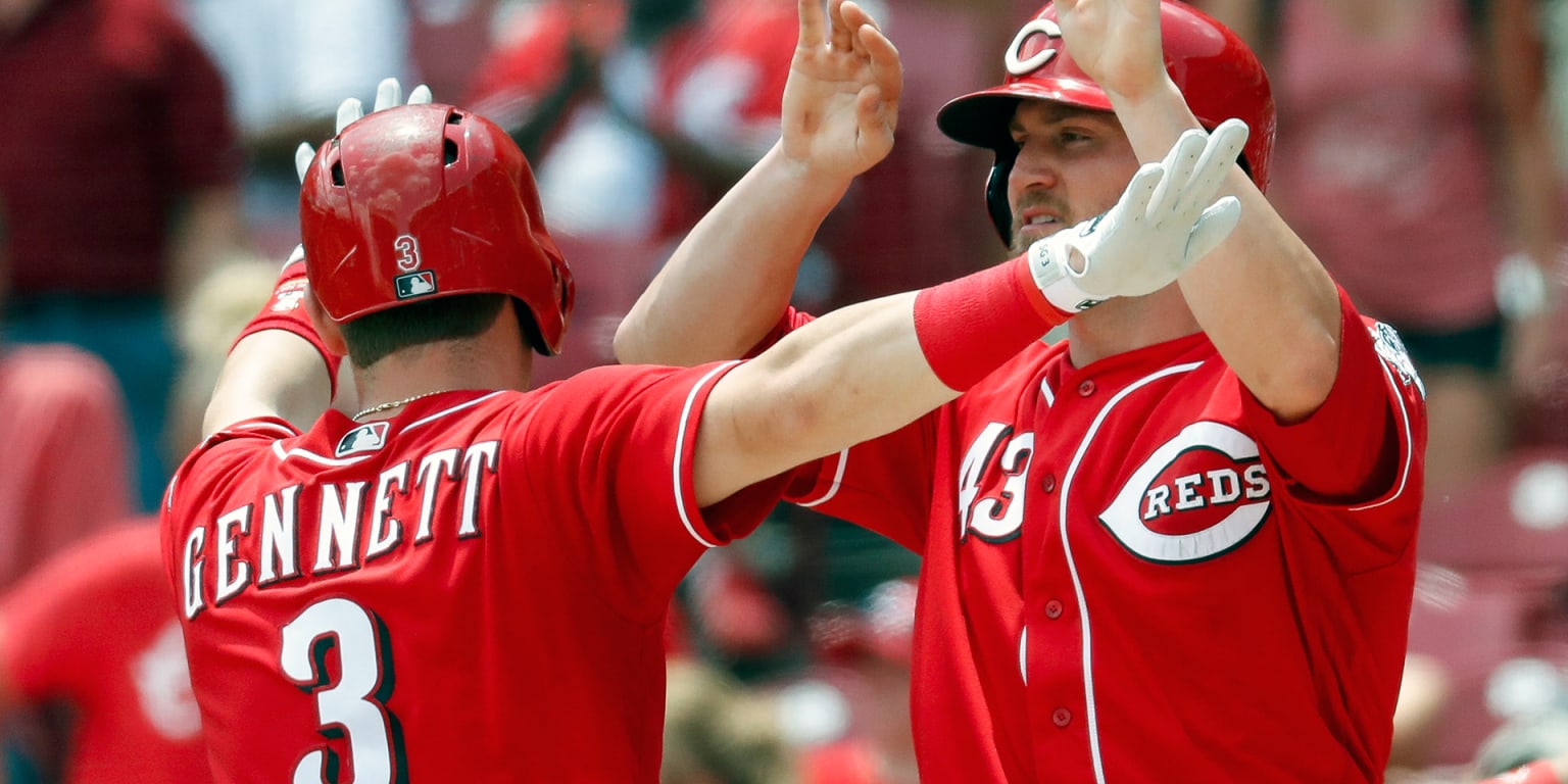 Reds hit three home runs in win vs. Tigers