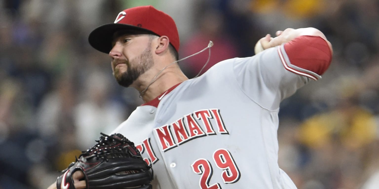 Reds Brandon Finnegan defeats Padres