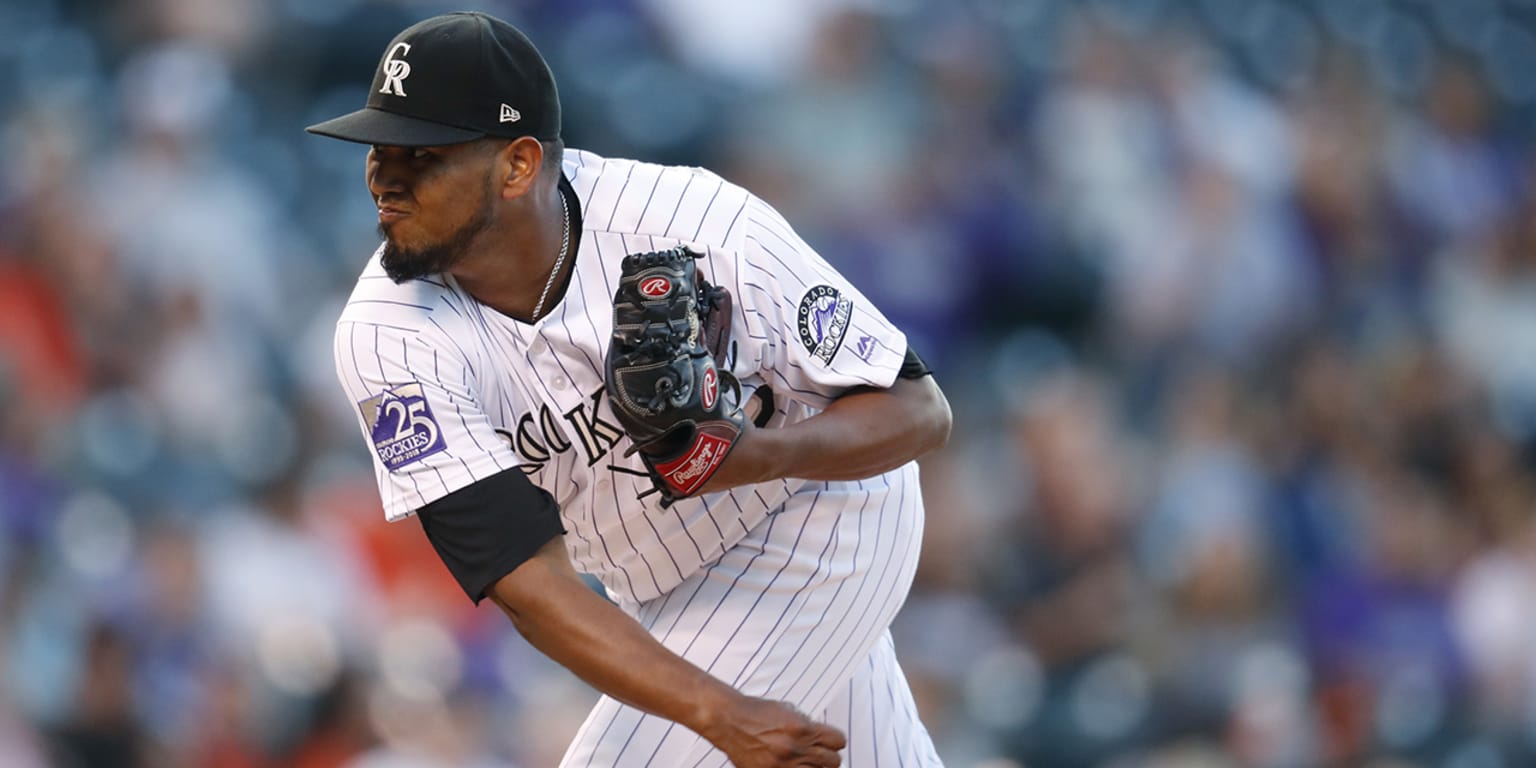 Triple de CarGo guía a Rockies sobre Gigantes