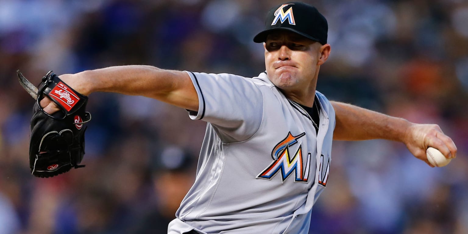 Marlins could bring back pitcher Mike Dunn
