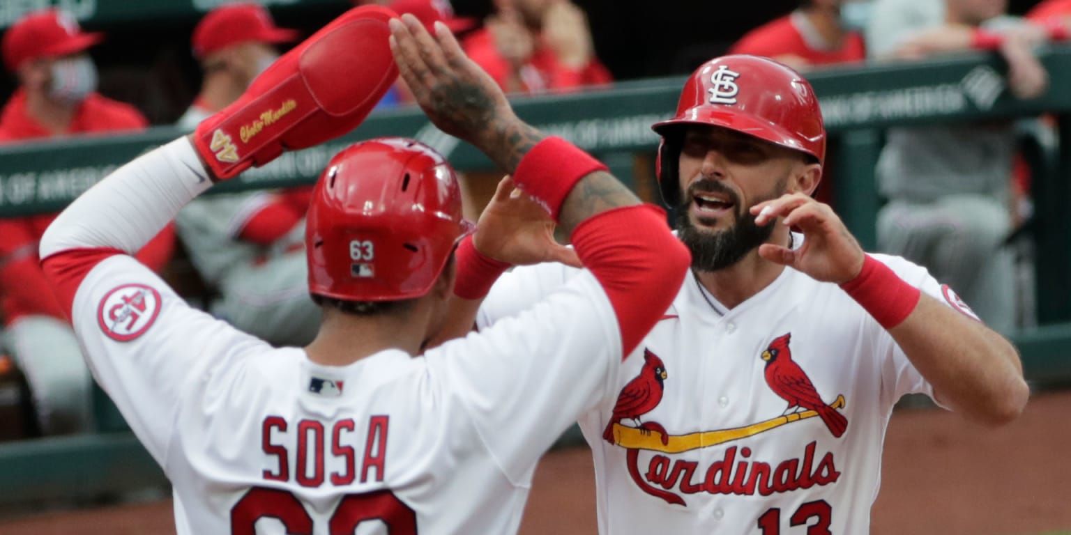 Matt Carpenter slugs pinch-hit 3-run home run