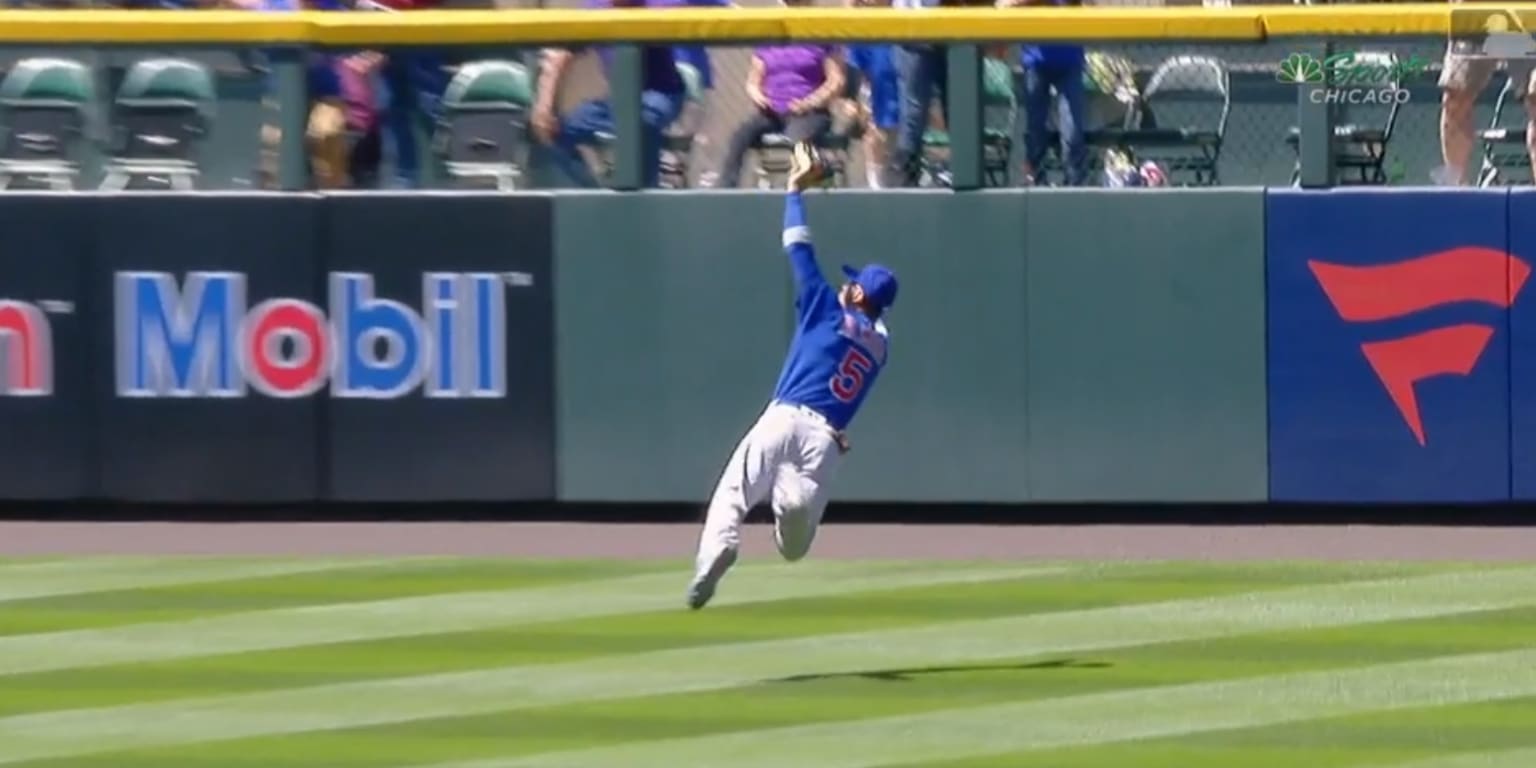 Albert Almora Jr. made three unreal catches during Sunday's Cubs game ...